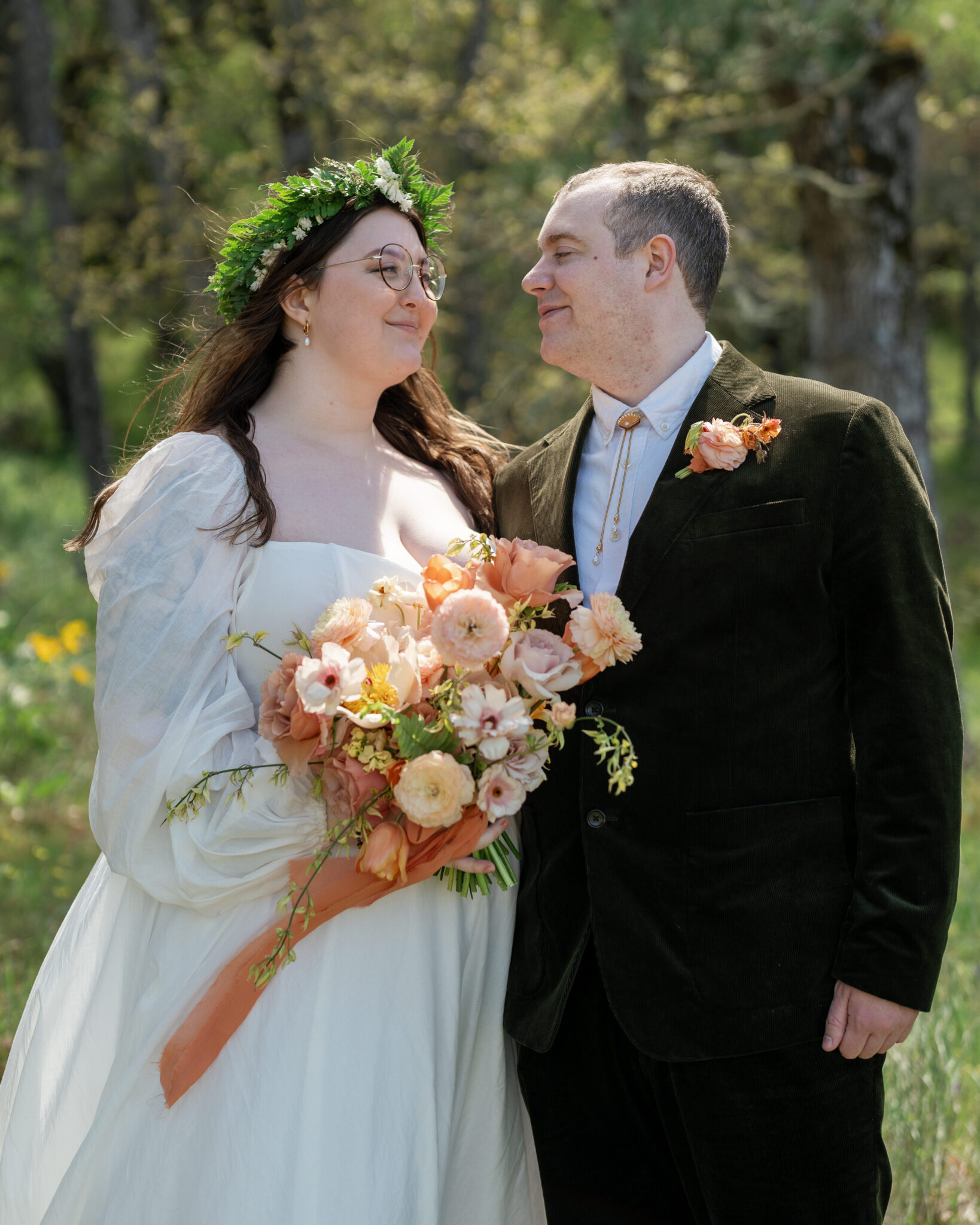 Small Wedding Idea: Whitney + Levi's Oregon Elopement Hybrid